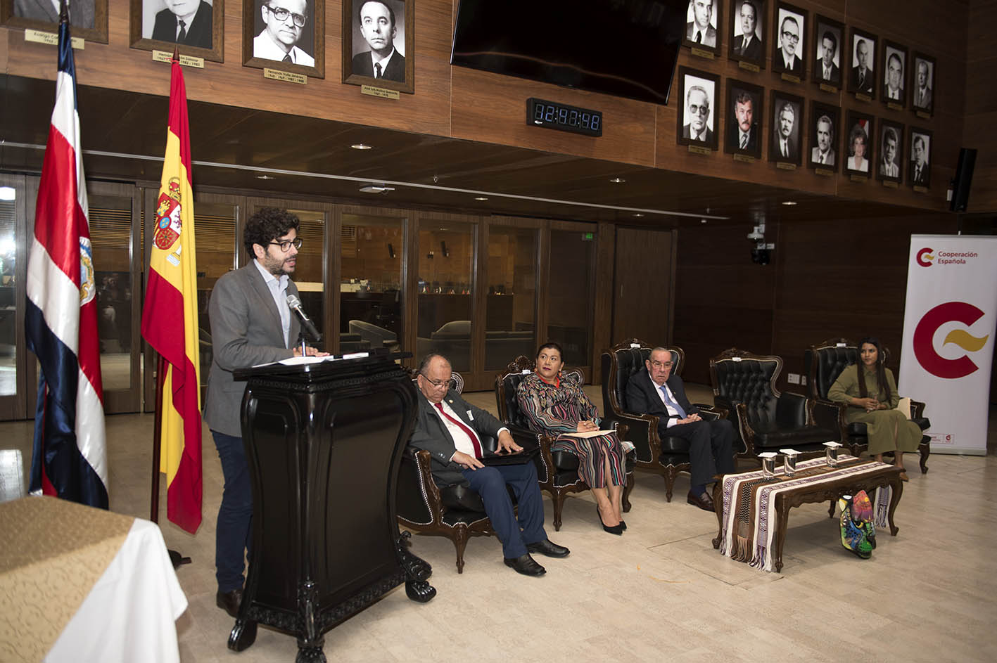 España y Costa Rica celebran 40 años como aliados en cooperación para ...